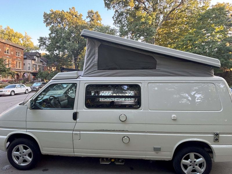 Camper Van For Sale: 2000 VW Eurovan Camper in Louisville, Kentucky