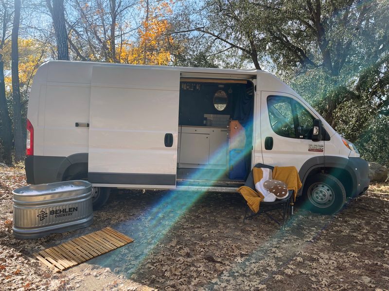 Camper Van For Sale: *MOVING ABROAD MAKE ME AN OFFER* Fully Off-Grid C