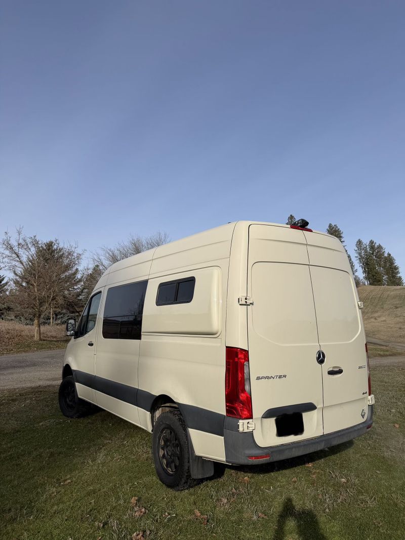 Camper Van For Sale: Mercedes-Benz Sprinter 4×4 Diesel | 40k Miles | C