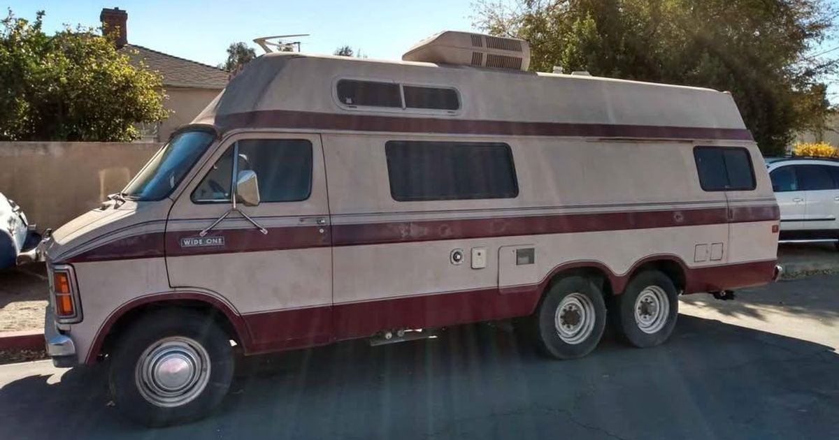 Camper Van For Sale: 1985 DODGE WIDE ONE Factory 23' CLASS B CAMPER VA