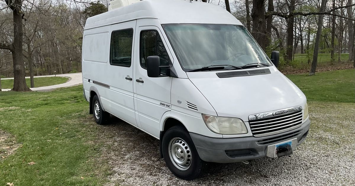 Camper Van For Sale: 2005 Freightliner Sprinter 2500 144 WB high roof