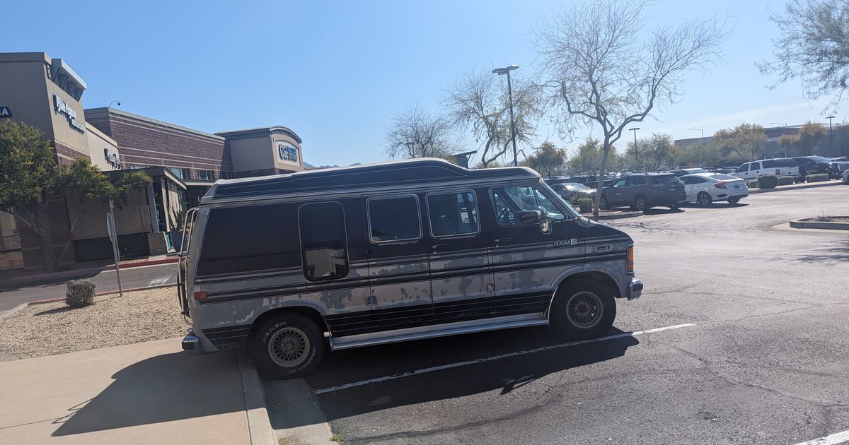 Camper Van For Sale: 1988 B-2500 Ram Dodge Mark III Van