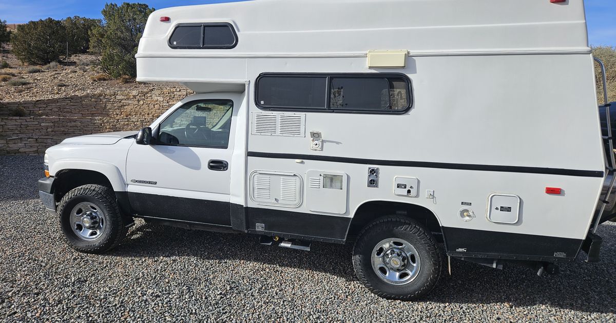 Class B RV For Sale: 2001 Tiger Provan On a Chevy Silverado 2500HD Cha