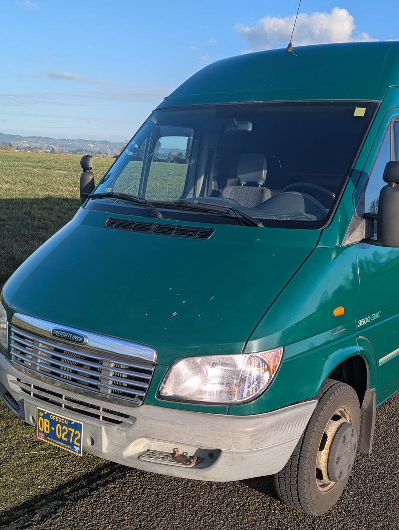 Camper Van For Sale: 2002 Freightliner Sprinter 3500 SHC