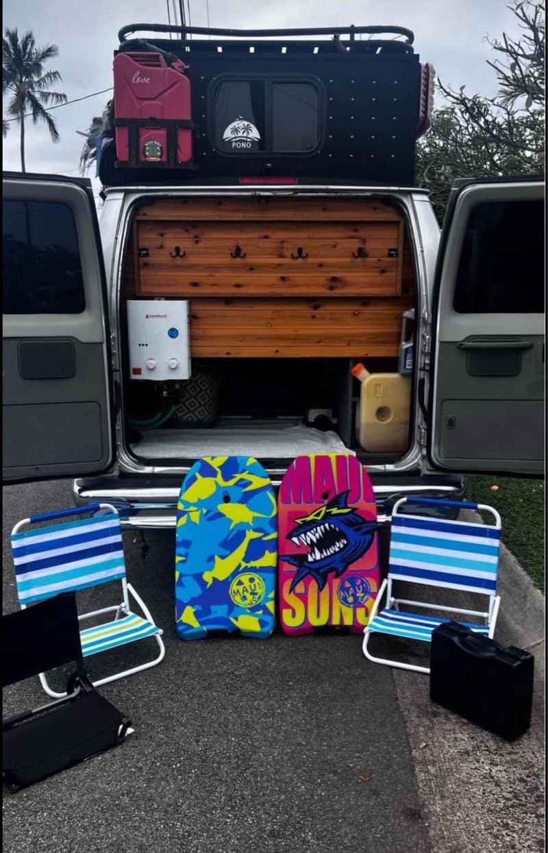 Camper Van For Sale: 2009 Ford Econoline XLT Super Duty Extended Cab