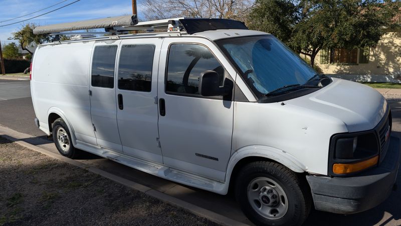 Camper Van For Sale: 2005 Savana 2500 Campervan Conversion